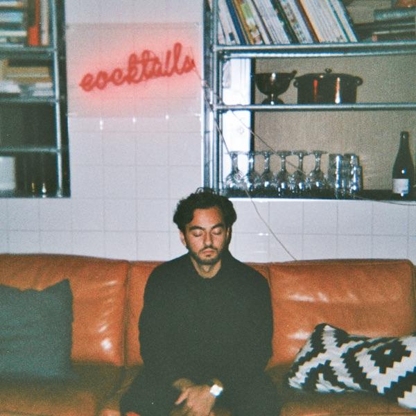 Nykomlingen Pjay Parisi släpper nya singeln "Vilka Vänner" - Dopest