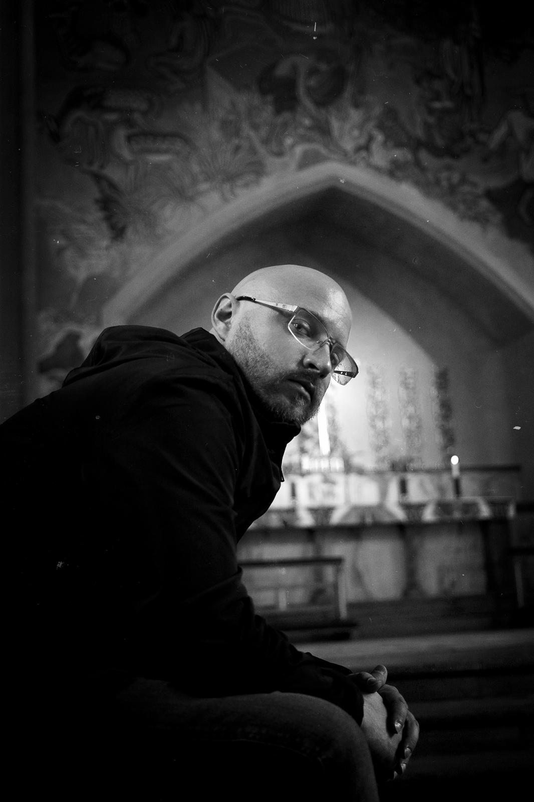 Viktor Ax: "Rappare skriver om det de upplever och vad är det de ...