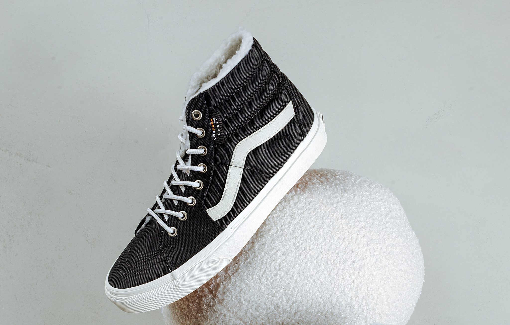 Vans stämmer MSCHF för "Wavy Baby"-sneaker - Dopest