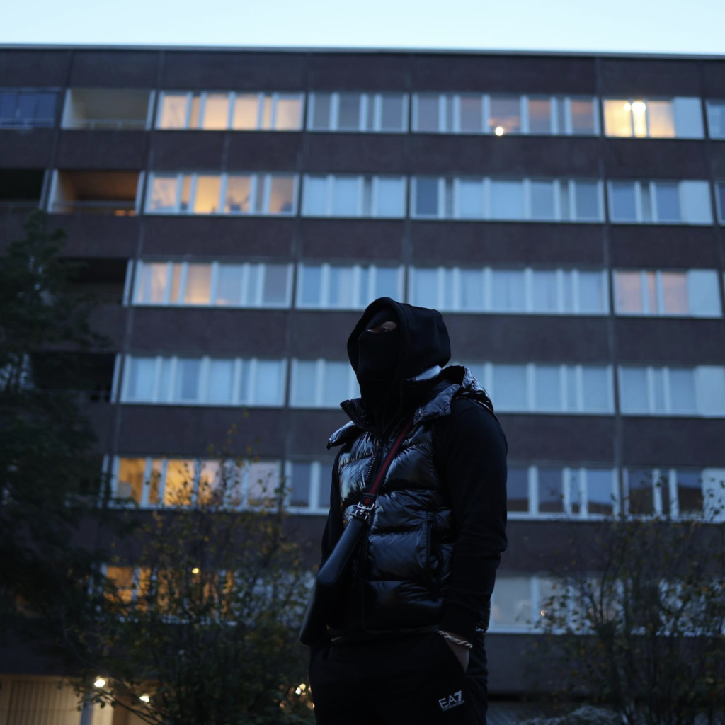 2M släpper singel #4 för året - Dopest