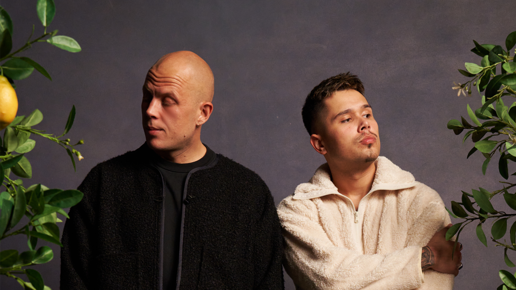 Reyn & Mwuana slår ihop sig för första gången på "Tillsammans" - Dopest